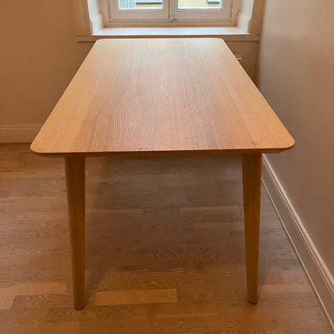 Lisabo matbord | Blocket