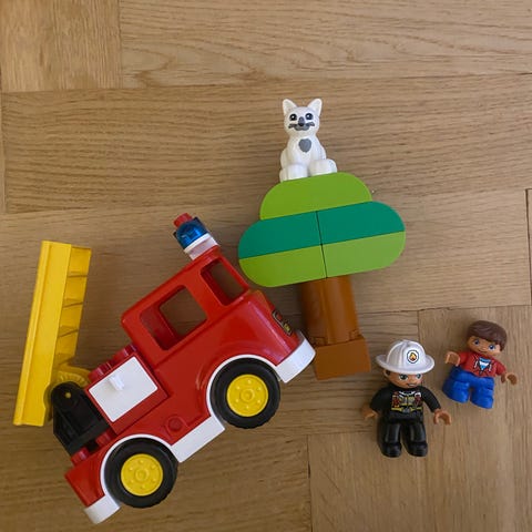 LEGO Duplo Alphabet Truck – lärorik och rolig leksak! | Blocket