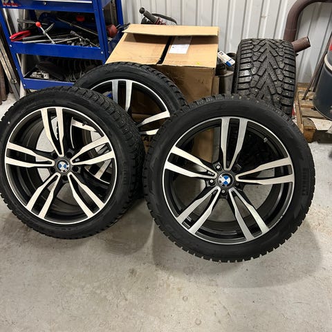 Vinterdäck med fälgar 20" t. ex. BMW iX 40 | Blocket