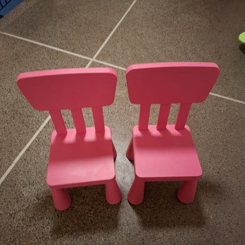Två barnstolar i Myran-kopia | Blocket
