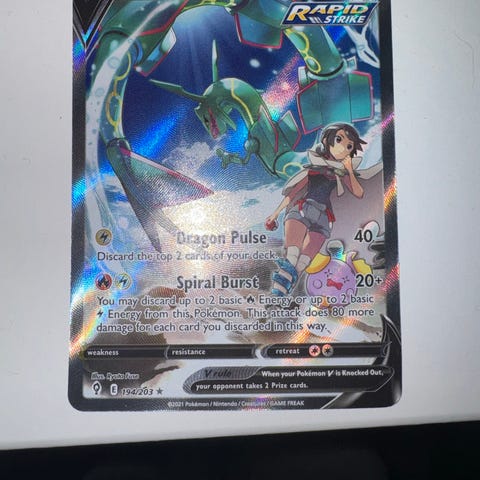 Shining Raichu och Zapdos - Pokémonkort | Blocket