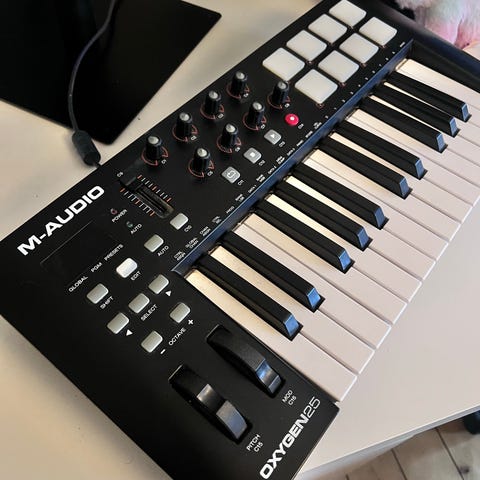 Novation Launchkey Mini MK3 MIDI-klaviatur 25 tangenter svart | Blocket