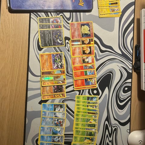 Pokémon samlarkort och förvaringsaskar | Blocket