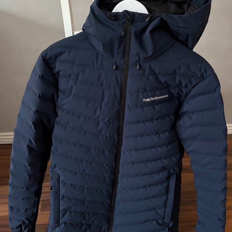 Peak performance maroon herr stl M | Blocket