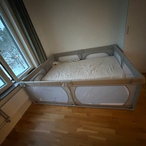 Kaxholmen lekhage 120x120 – Stabil och rymlig | Blocket