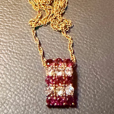 Halsband i 925 Silver med Grekiskt Mönster och ädelstenar | Blocket