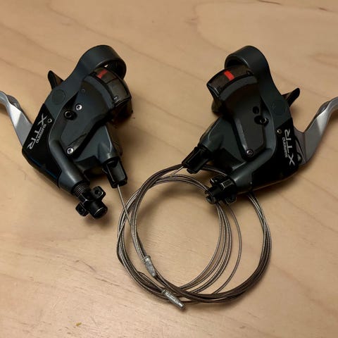 Växelreglage med bromsok: Shimano 105 Di2 (Fram+Bak) | Blocket