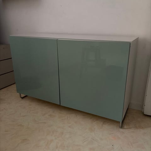 BESTÅ Förvaring med dörrar, vit/Hedeviken/Stubbarp ekfaner | Blocket