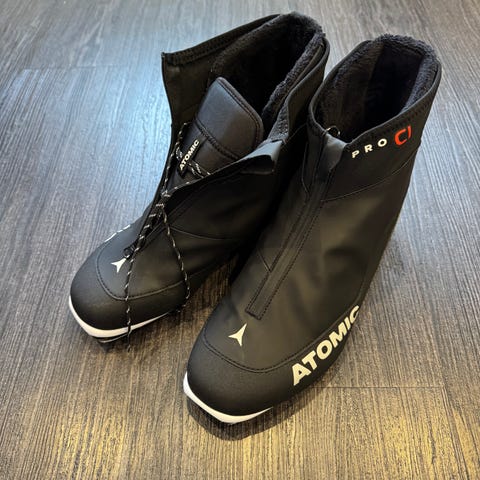 Atomic Pro C3 Dark | Blocket