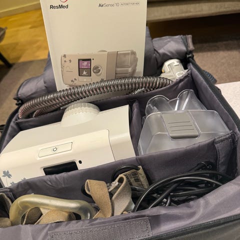 ResMed AirMini CPAP-maskin med AirFit P10 mask, som ny | Blocket