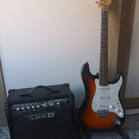 Harley Benton Jr elgitarr svart | Blocket