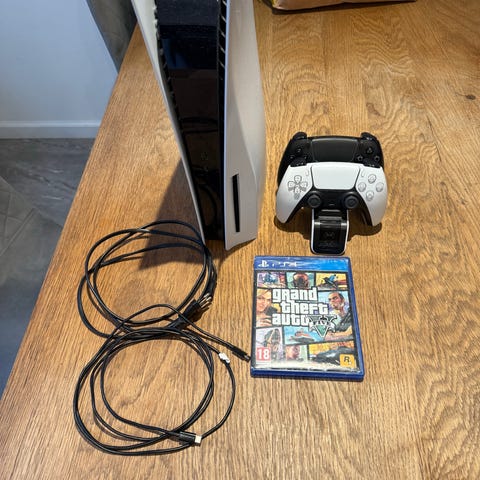 Playstation 5 Disc med handkontroll och 3 spel | Blocket