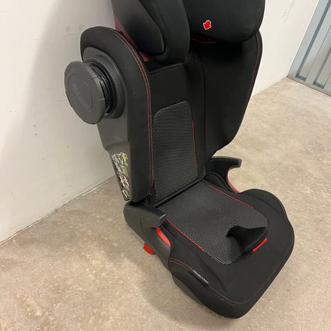 Britax Römer SWINGFIX M i-SIZE bilbarnstol | Blocket