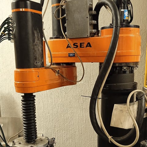 Robot KUKA KR15/2 | Blocket