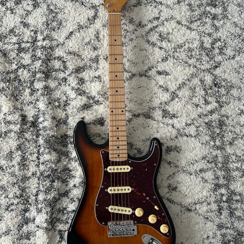 Elgitarr & förstärkare | Blocket