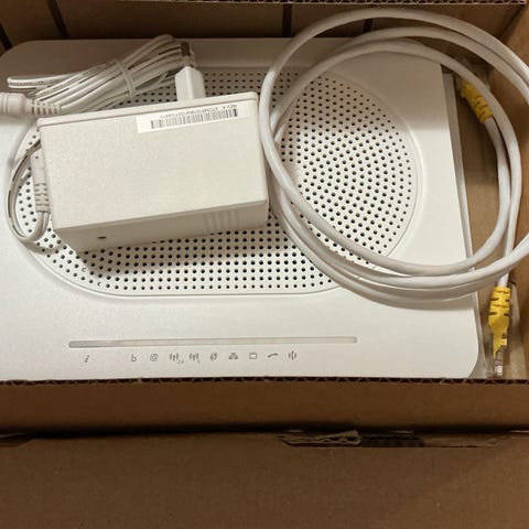 SMART WiFi router + Telia TV box | Blocket