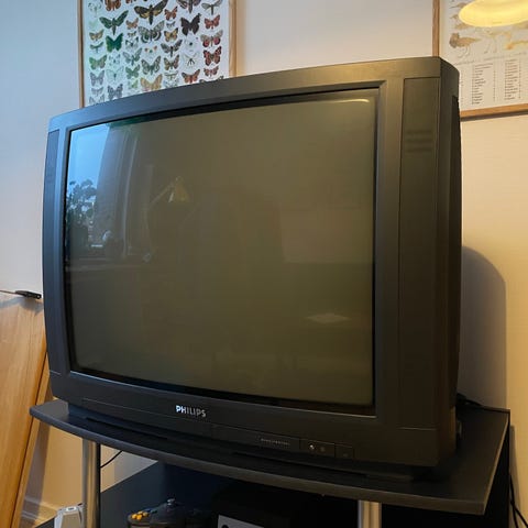 Luma 28 tum CRT TV svart | Blocket