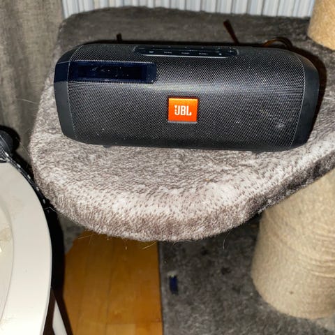 JBL Essential högtalare i bra begagnat skick (nypris 1000kr) | Blocket