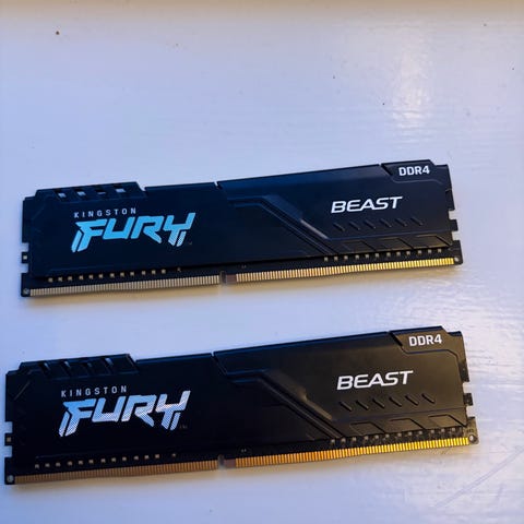 Kingston Fury Beast DDR4 3600MHz 2x8GB KF436C17BBK2/16 16GB | Blocket