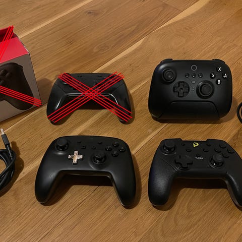 Nintendo Switch Pro Controller trådlösa. 500 kr för båda två 300 kr var ...