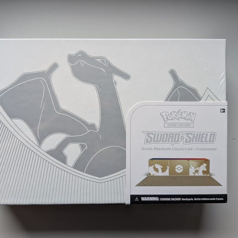 Pokemon: Pokemon 151 UPC - Ultra Premium Collection | Blocket