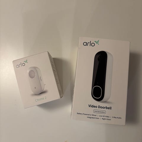 Arlo Pro 4 2K- 3 pack + Arlo Solpanel | Blocket