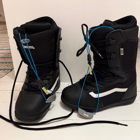 Vans Aura OG snowboardboots – strl 42,5 | Blocket