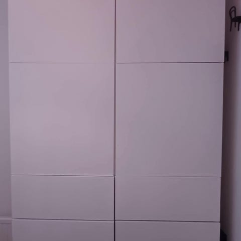 BESTÅ Förvaring med dörrar, vit/Hedeviken/Stubbarp ekfaner | Blocket