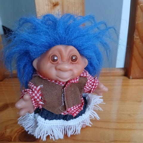 Köpes Tomas Dam Troll | Blocket