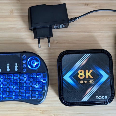 X96 Max+ Android TV Box – komplett med tillbehör | Blocket