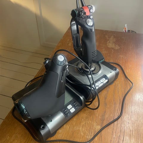 Logitech X52 Professional HOTAS joystick och gasreglage svart | Blocket