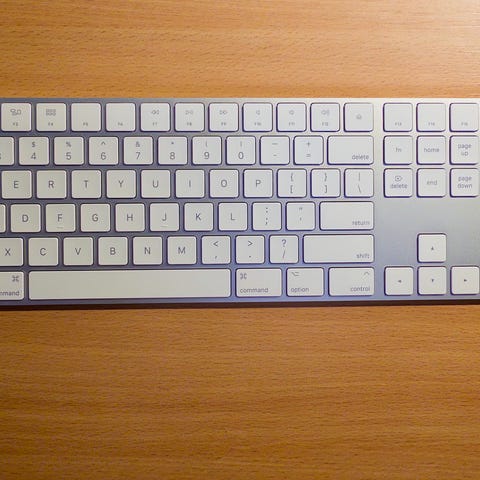 Säljes med Magik keyboard, | Blocket