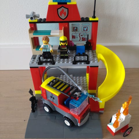 LEGO City forskningsstation | Blocket