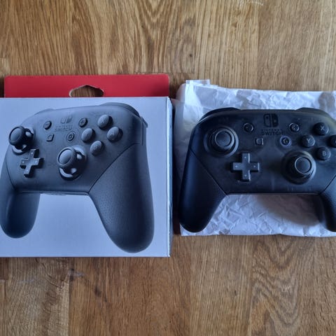 Nintendo Switch Pro Controller handkontroll svart | Blocket
