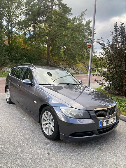Begagnad bil till salu: BMW 325 - 2007 - Grå - 218 Hk - Kombi | BLOCKET