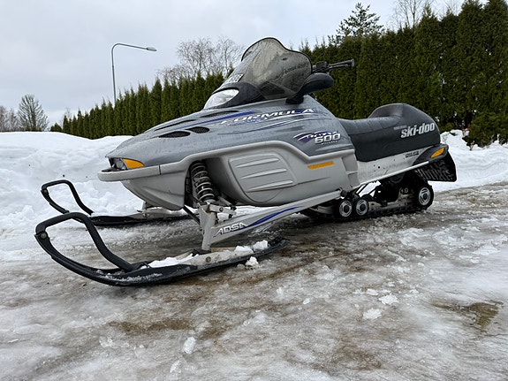 Säljes: Ski-doo Formula DLX 600 - 2001 | BLOCKET
