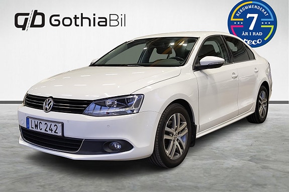 Begagnad bil till salu: Volkswagen Jetta - 2011 - Vit - 105 Hk - Sedan ...
